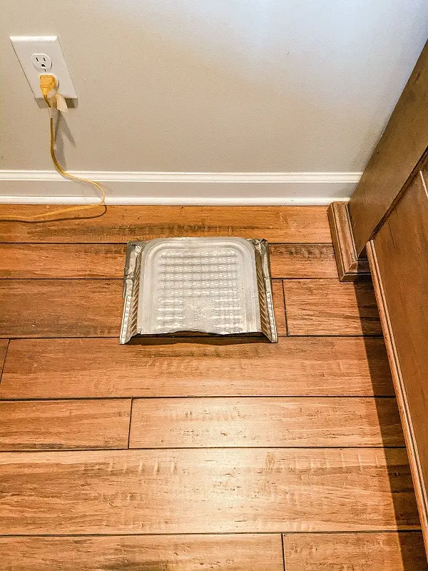 How To Make A DIY Vent Extender For Furniture | atelier-yuwa.ciao.jp