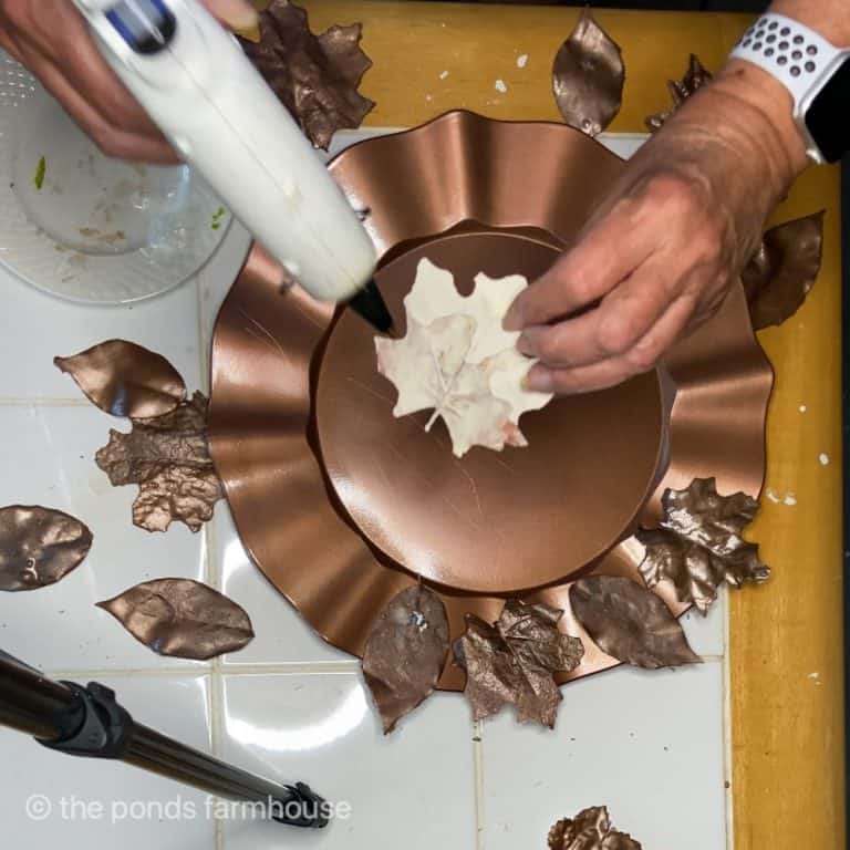 Stunning DIY Fall Leaf Charger Plates For Elegant Fall Tablescape