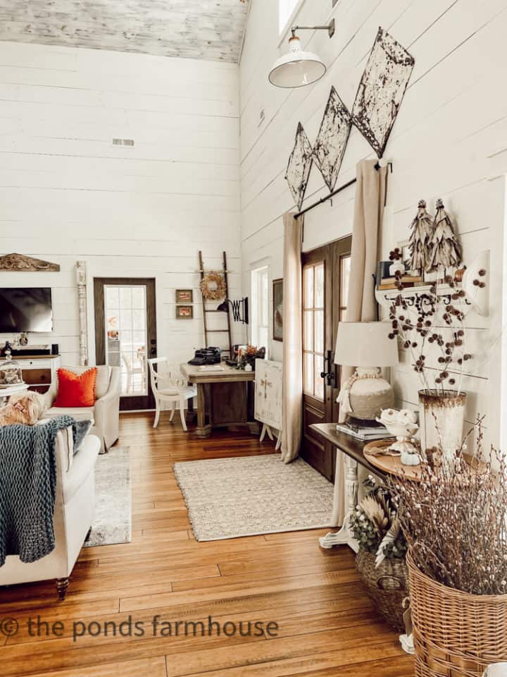 25 Repurposed Architectural Salvage Ideas: Budget Vintage Decor