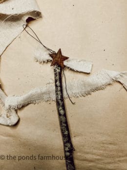 5 DIY Sustainable, Eco-Friendly Gift Wrap Ideas: Package Toppers
