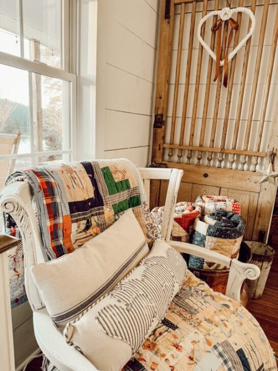 15 Ways To Add Cozy Vintage Charm: Decorate with Antique Quilts