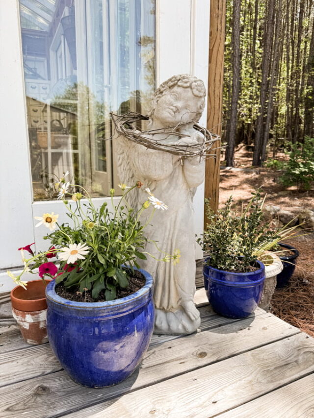 How To Decorate With Concrete Garden Statues Inside & Out - The Ponds ...