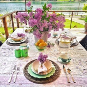 20 Stunning Spring Tables: Easy Ideas to Wow Mom and more